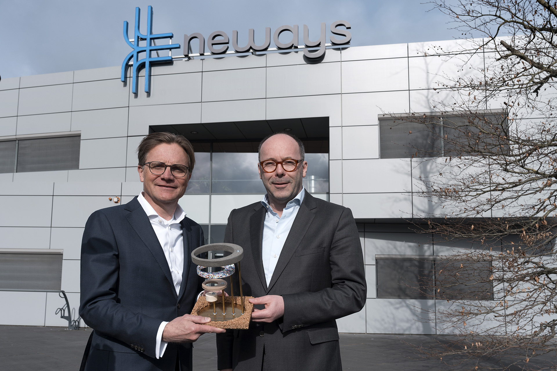 Provincie reikt Gouden Cirkel uit aan Neways - Brabant